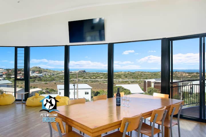 Architect Designed Beach House With Sweeping Views - Goolwa