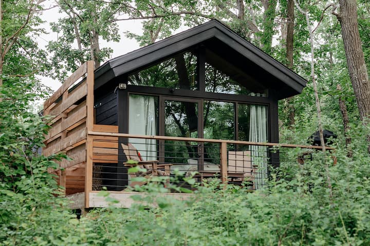Cuyuna Cabin Retreat *Sauna* Mtb & Main St Access - Crosby, MN
