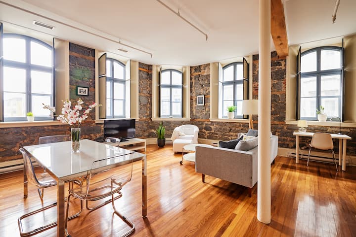 Charming Old Montreal Loft - Brossard