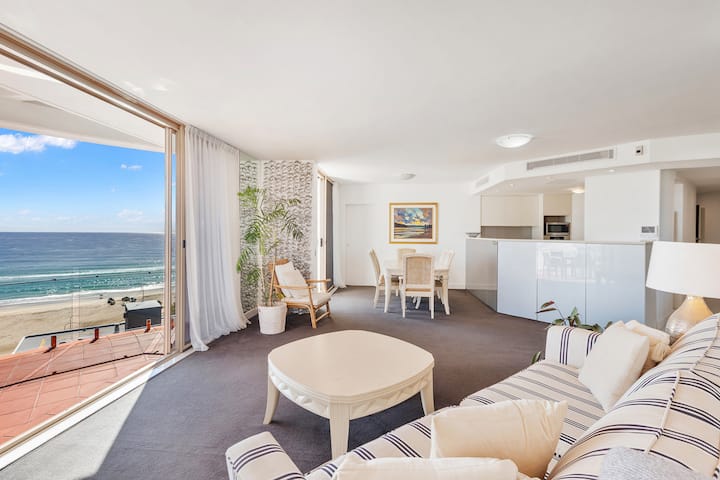 Stunning 2br Penthouse With Kirra Beach Views - Coolangatta