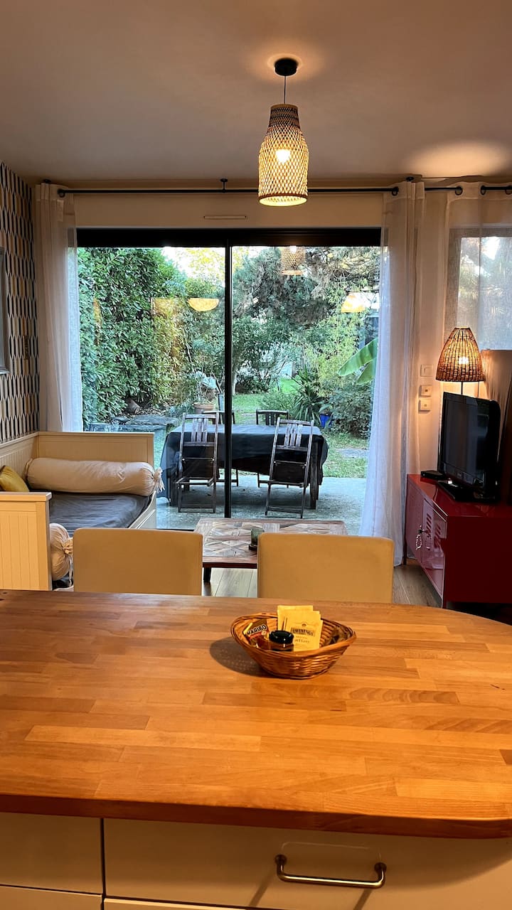 Bel Appartement Avec Terrasse Et Jardin Arborés - Talence