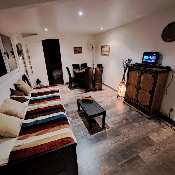 Dépendance Au Coeur Du Centre Ville Historique - Brie-Comte-Robert