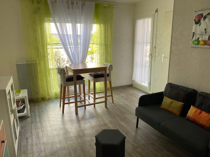 Charmant Studio Meublé - La Rochelle