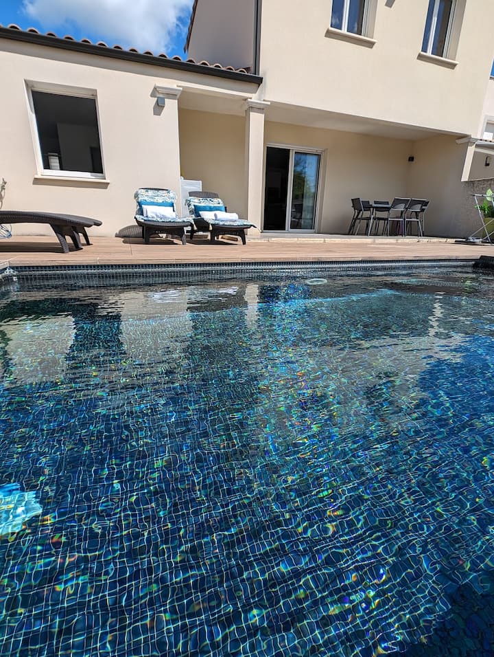 Villa  Piscine Clim à 15 Min Plages Et Montpellier - Fabrègues