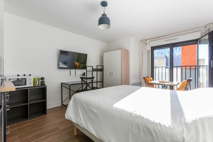 Studio With Queen Size Bed - Le Kremlin-Bicêtre