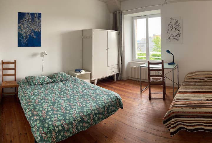 Chambre Dans Grande Maison - Crozon