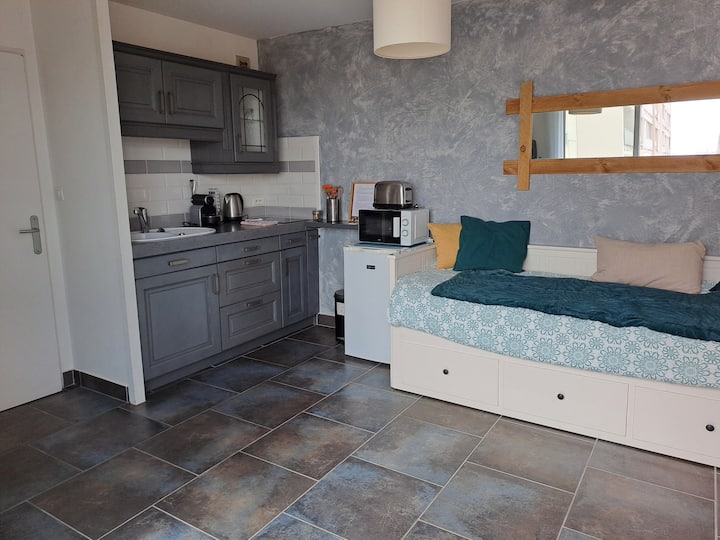 Studio, 20m2,  Balcon, Au Pied De L'océan. - Saint-Gilles-Croix-de-Vie