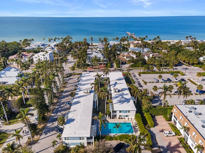 Old Naples Beach Condo - Naples, FL