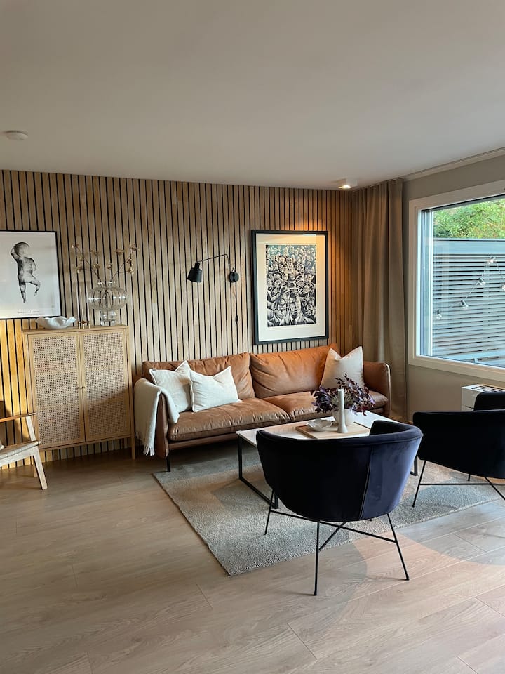 Nyoppusset Enebolig Sentralt I Kristiansand - Kristiansand