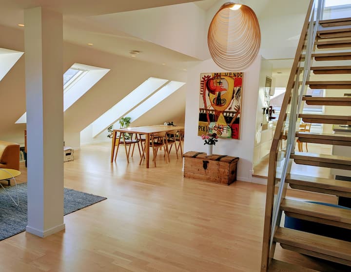 Lys, Rolig Og Sentral Loftsleilighet (150 M2) - Bergen, Norway