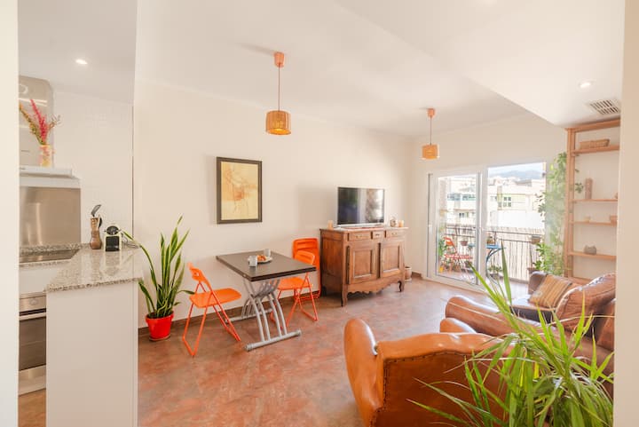 Newly Renovated 3 Bedrooms Flat In City Centre - Estepona