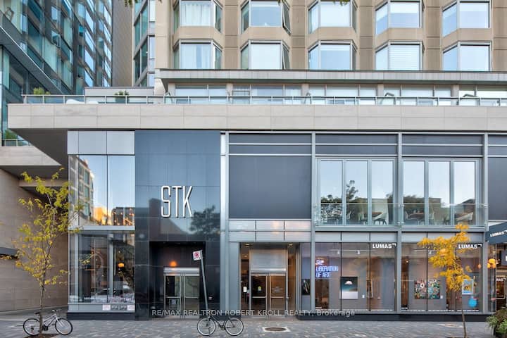 2 Bedroom 2 Bathroom Yorkville Condo Free Parking - Toronto