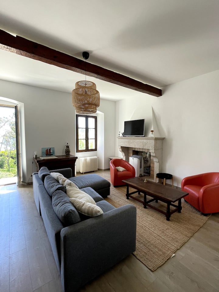 Location Dans Maison Typique Familiale. Vue Mer - Aleria
