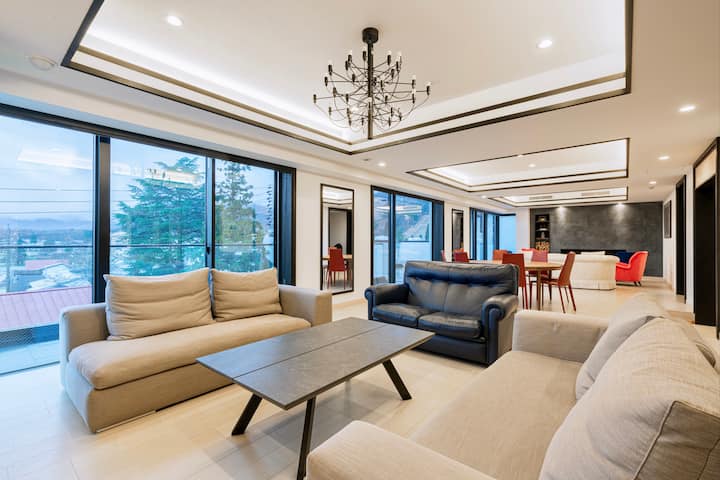 Grand Phenix Apartments Penthouse - Hakuba