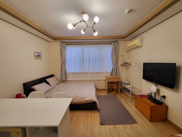 몽생이룸 (Mongsaengi Room) - Jeju-si