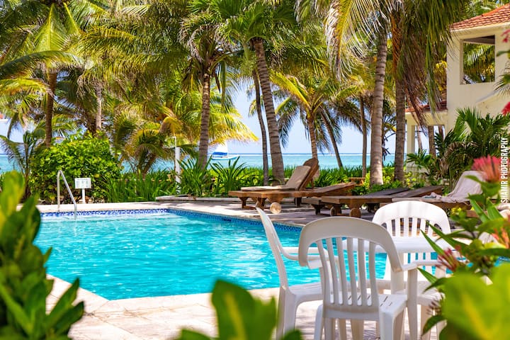 Pv 5b Upper Pool View 2b/1b Condo - Belize