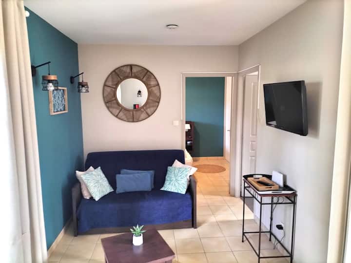 Villa 4 Pers. Avec Piscine Commune  Proche Mer - Plage des Conches