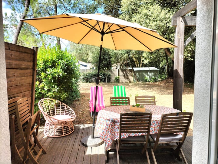 Villa 4 Pers. Avec Piscine Commune  Proche Mer - Plage des Conches