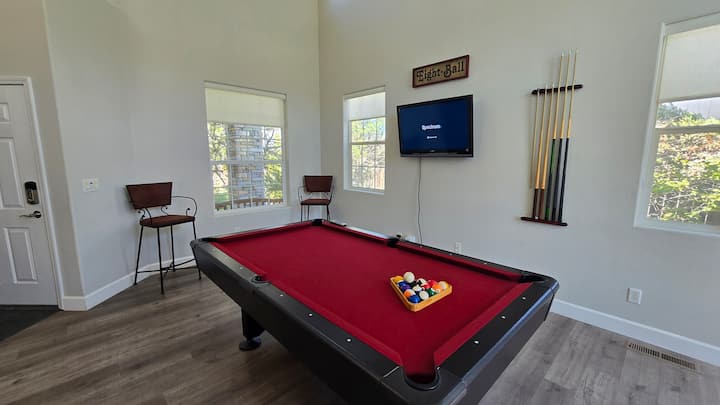 Spacious Home Close To Tahoe And Downtown Reno - Reno, NV
