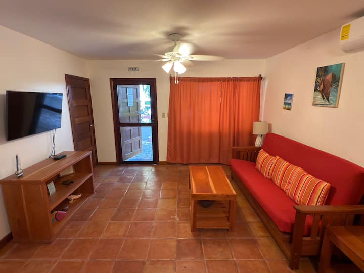 Pv 14a Garden Condo Steps From Beach & Restaurants - Belize