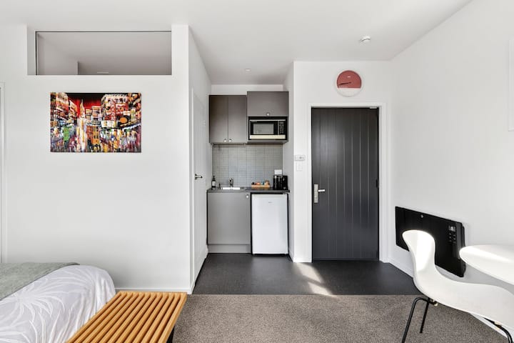 Tasman View Accommodation - Studio 2 - Motueka
