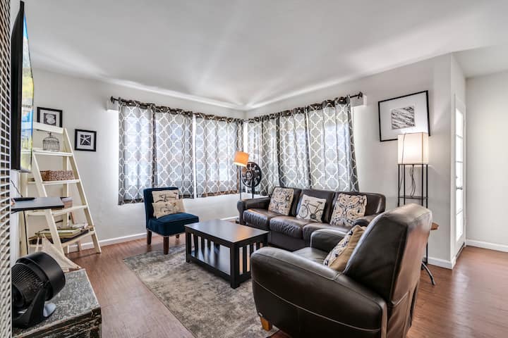 1 Bedroom Mission Beach Steps To The Sand - San Diego, CA