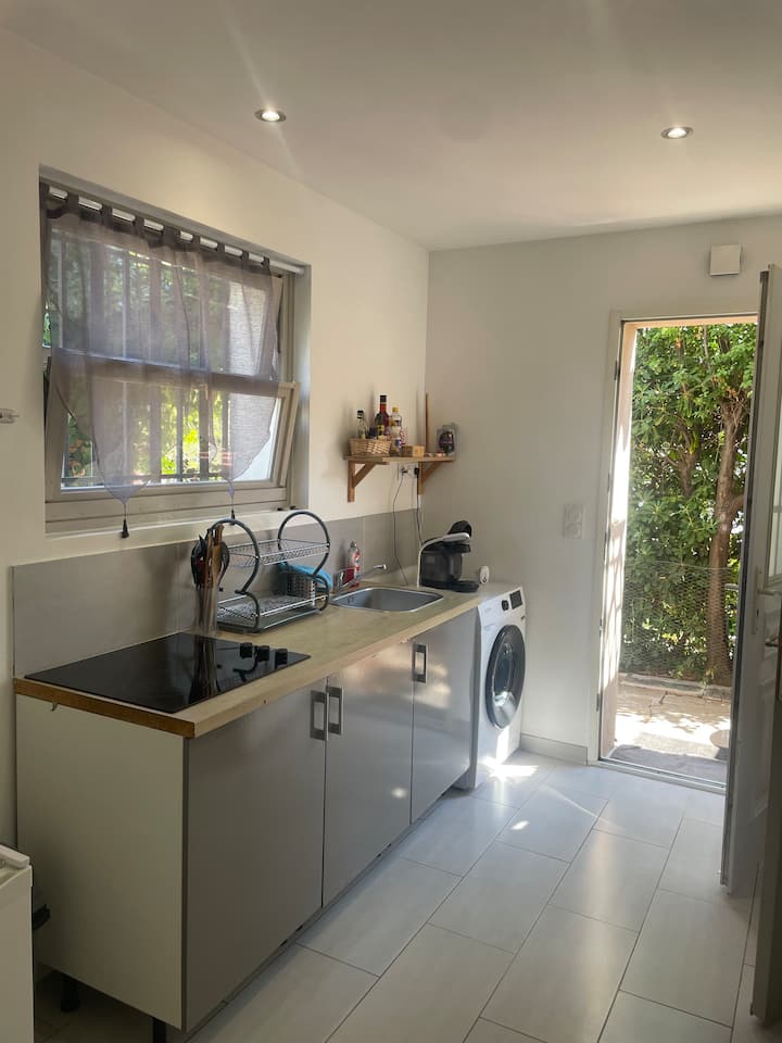 Le Pradet : Studio Avec Jardin Proche Mer - Le Pradet