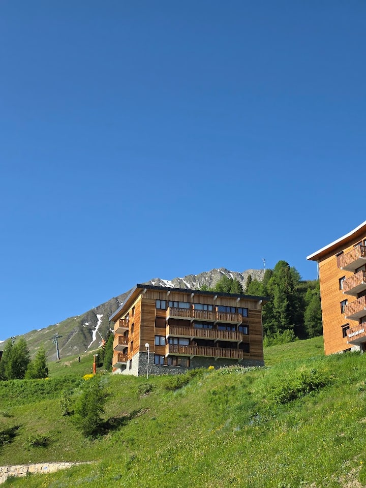 Taiga - Spacious Apartment, Ski In/out!  +Wifi - Rue du Télémétro