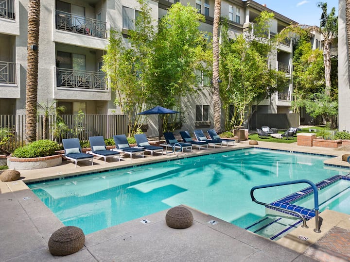 Old Town 4 Bedroom Walk To Dining & Nightlife - Scottsdale, AZ