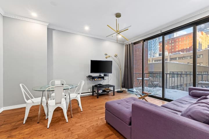 2br With Balcony - Downtown - Montreal
