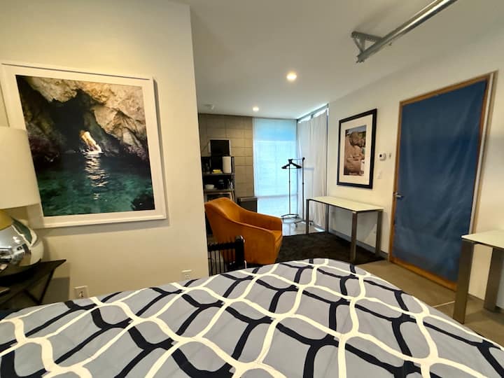 Modern Midtown Guest Suite King Bed W/d Access - Reno, NV