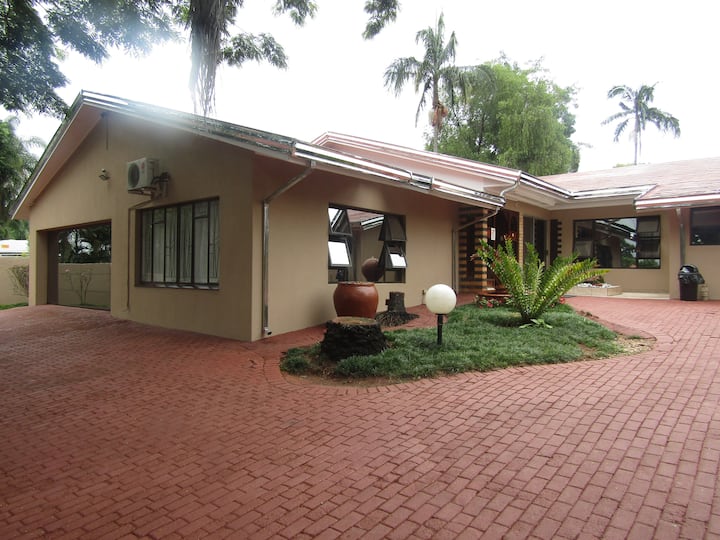 Tzaneen Guest House - Tzaneen