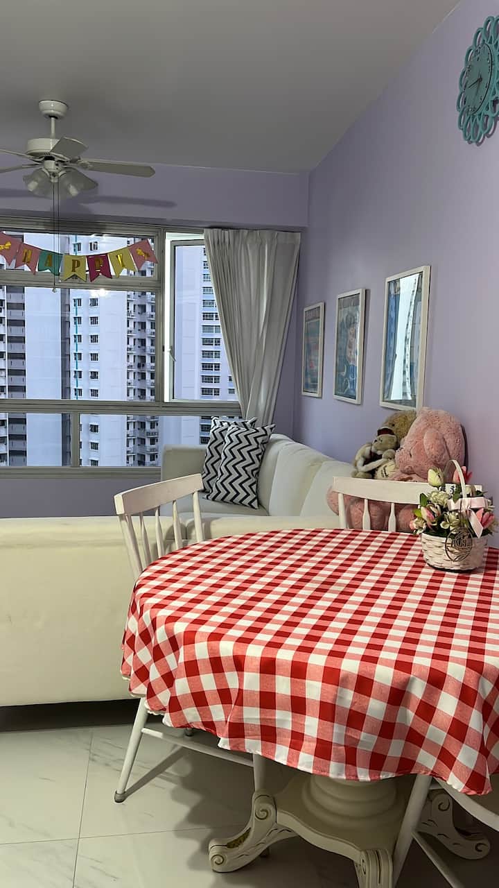 Cozy Bedroom Suits  Your Stay - Singapore