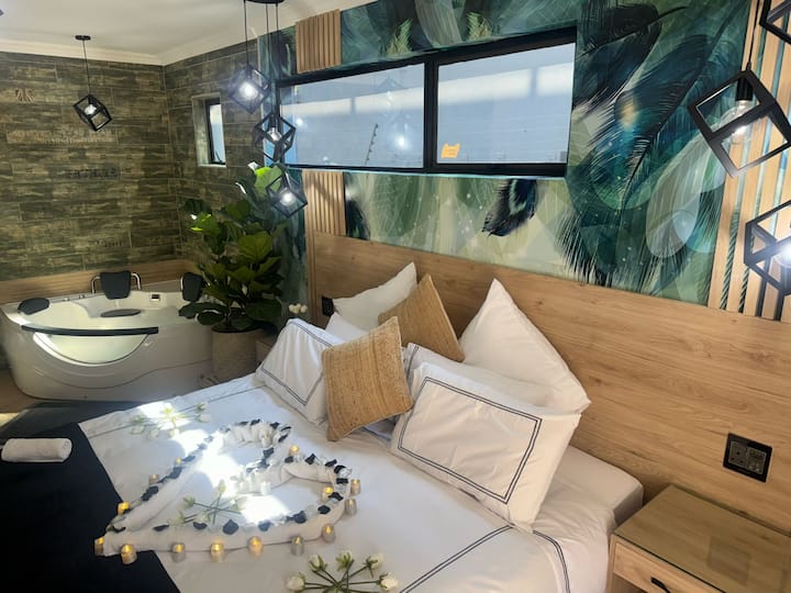 Africa Paradise - Superior King/twin With Jacuzzi - Benoni