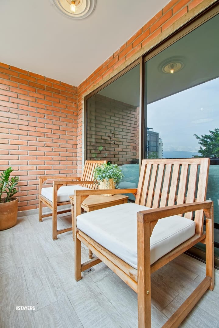 130mt| Familiar| Balcony| Self Check-in |Fast Wifi - Medellín