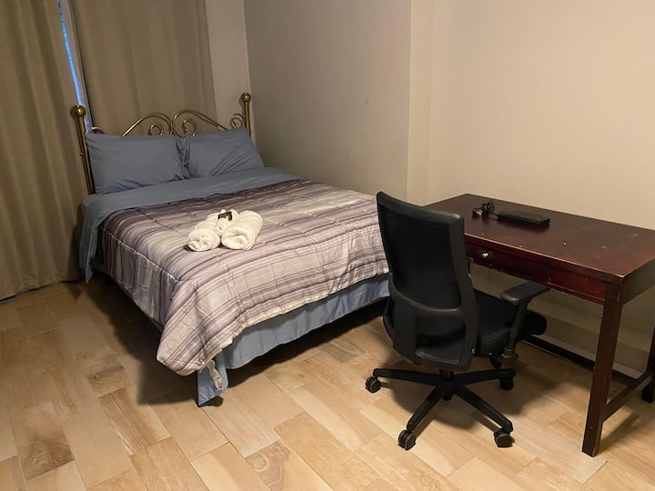 Comfy Queen Bed Walk2tcnj Restaurants 5min Airport - Trenton, NJ