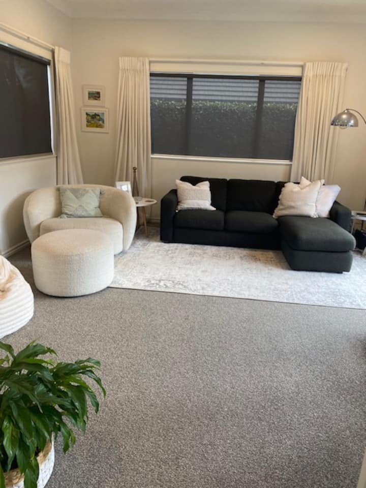 Papamoa Retreat, On Beachwater Drive - Papamoa