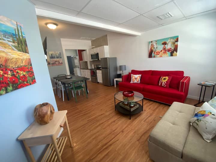 Red Door Studio In Lakeland - Lakeland, FL