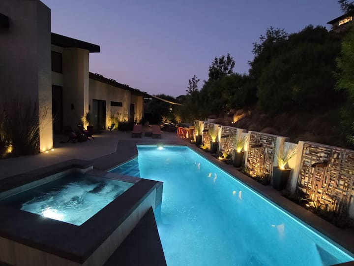 Luxe Point Loma Oasis W/ Pool, Spa & Fire Pit - San Diego