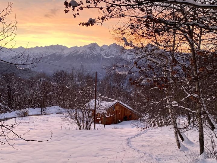 Large, Quiet And Confortable Chalet, Middle Of Nature, Easy To Access. - Saint-François-Longchamp