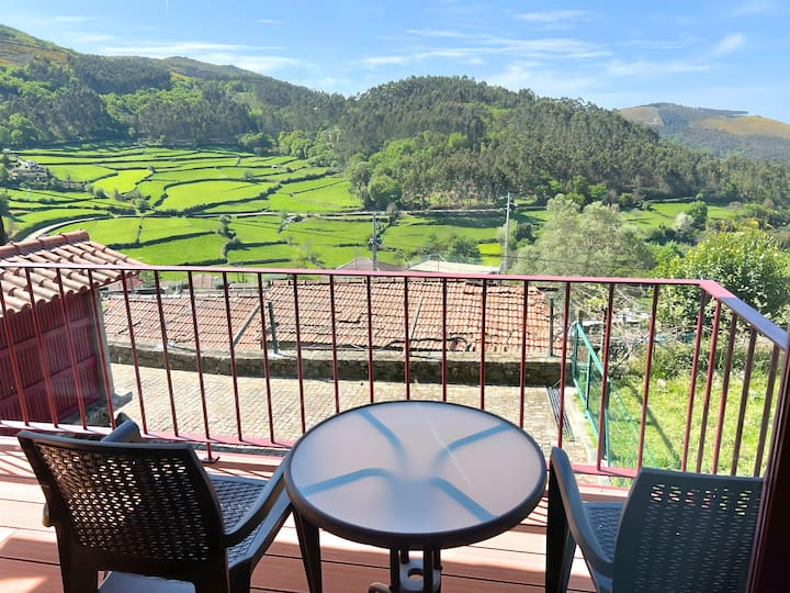 Maison De Labrujó- Vue Panoramique Et Tranquillité - Paredes de Coura