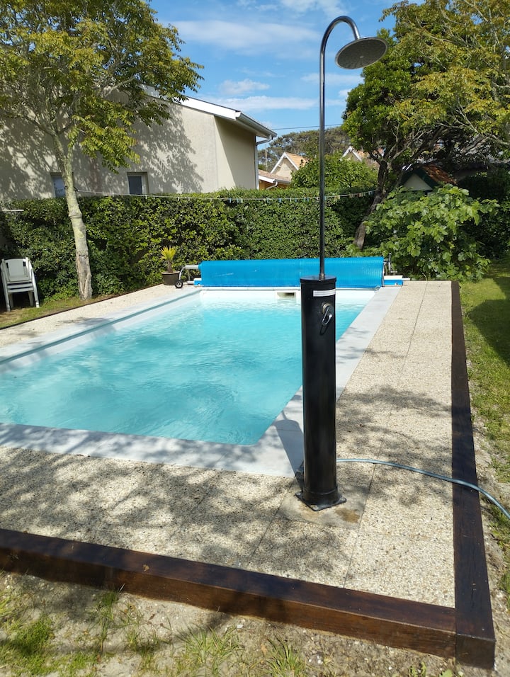 Maison De Caractère Paisible Avec Piscine Privée. - Lacanau