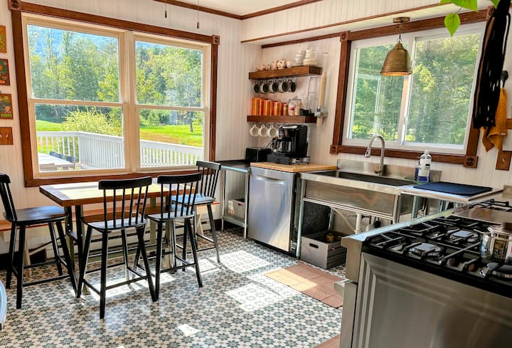 The Clove House • Spacious & Relaxing Escape - Phoenicia, NY