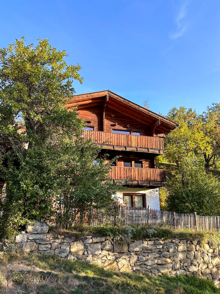 Faazihaus Ruhig Gelegenes Chalet In Panoramalage - Fiesch