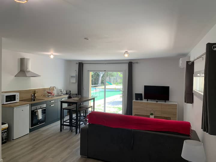 Vacance Sous Le Grenadier Avec Piscine - Martigues