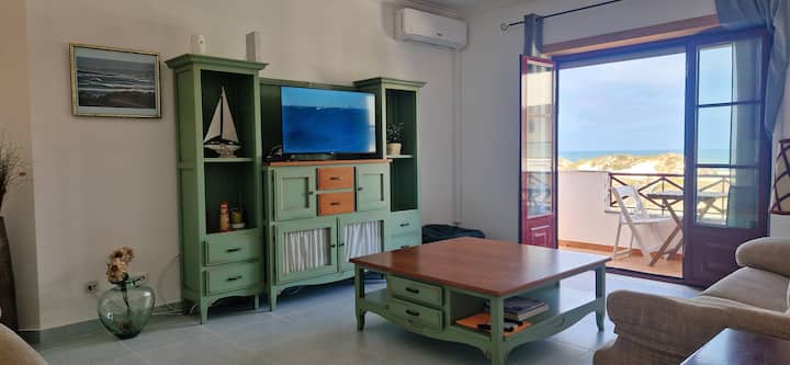 Peniche Beach Front- Amazing Sea View!* Heating - Peniche