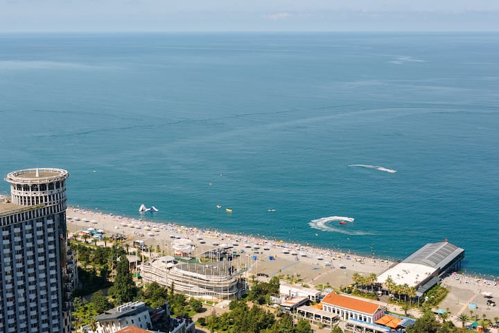Above The Clouds: 44th-floor Sea View - Batumi