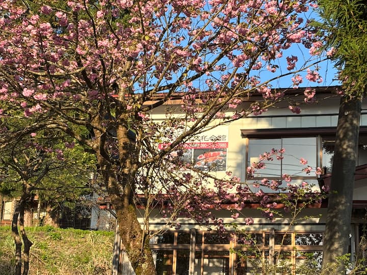 一棟貸切別荘/スキー場・温泉すぐ/無料駐車場/キッチン有/高速Wi-fi完備 - 長岡市