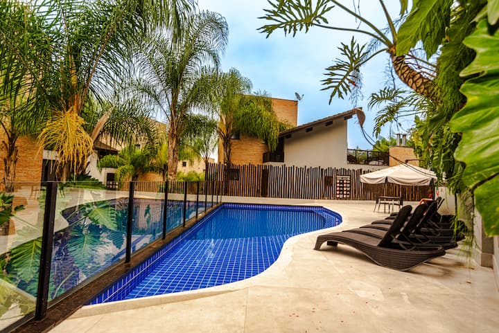 Casa Nova E Linda Cond Fech 4 Suítes 3 Vagas Wifi - Brasil