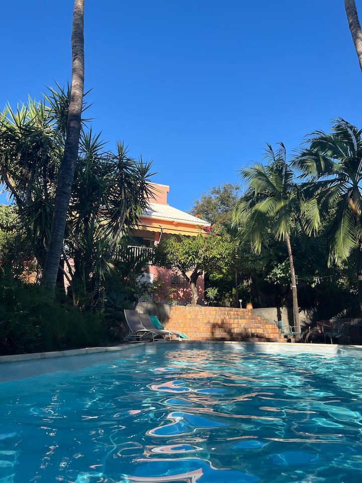 Villa "Kazalizés" Avec Piscine Et Jardin Saint Leu - Saint-Leu